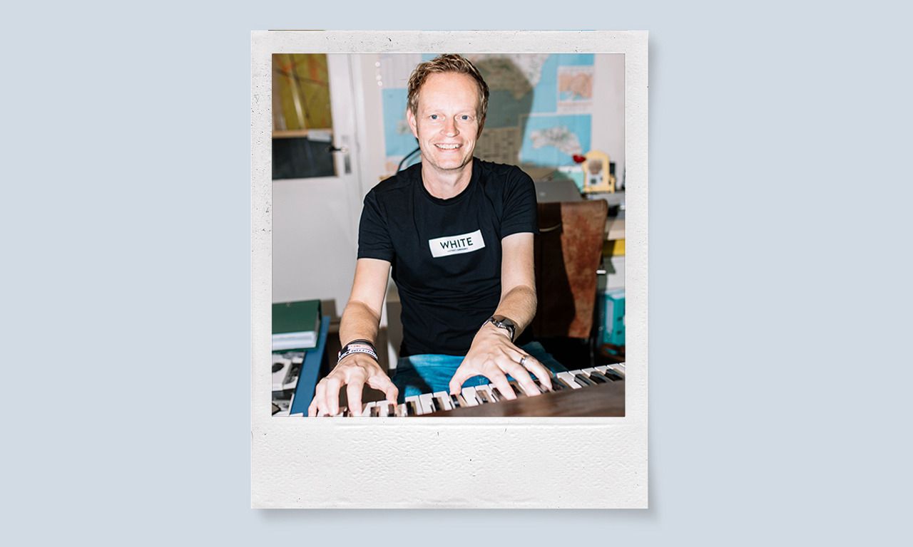 ‘Bij optredens met de band kan ik de pijn aan’ - NRC