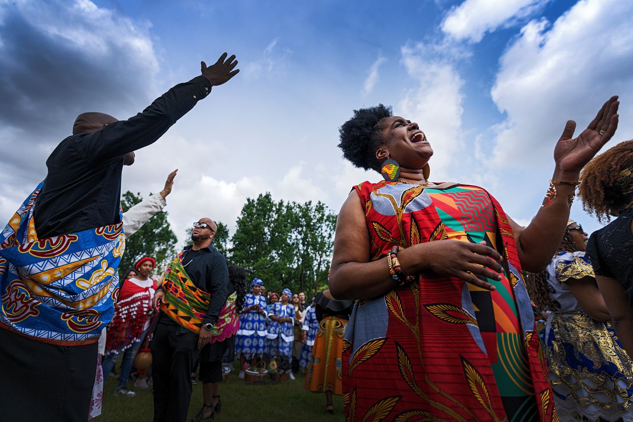 Na onrustige aanloop is herdenking slavernij ‘een dag voor bezinning en ...