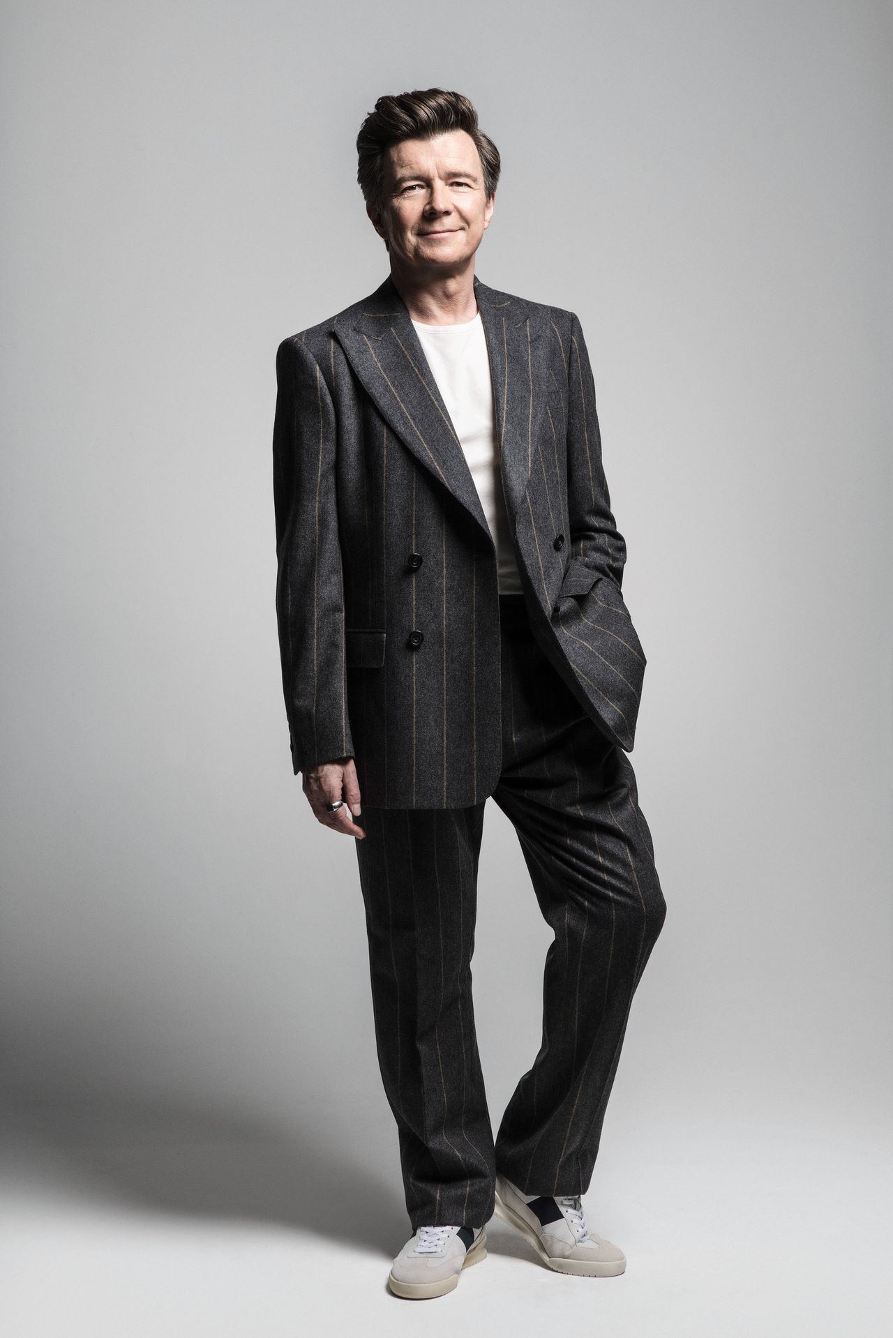 Rick Astley: ‘Ik wilde eerlijk zijn over wat mij is overkomen' - NRC