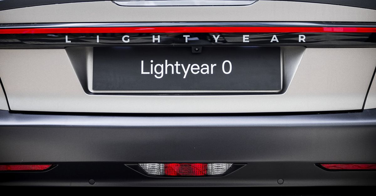 Lightyear maakt doorstart, nog veel meer geld nodig voor autoproductie ...