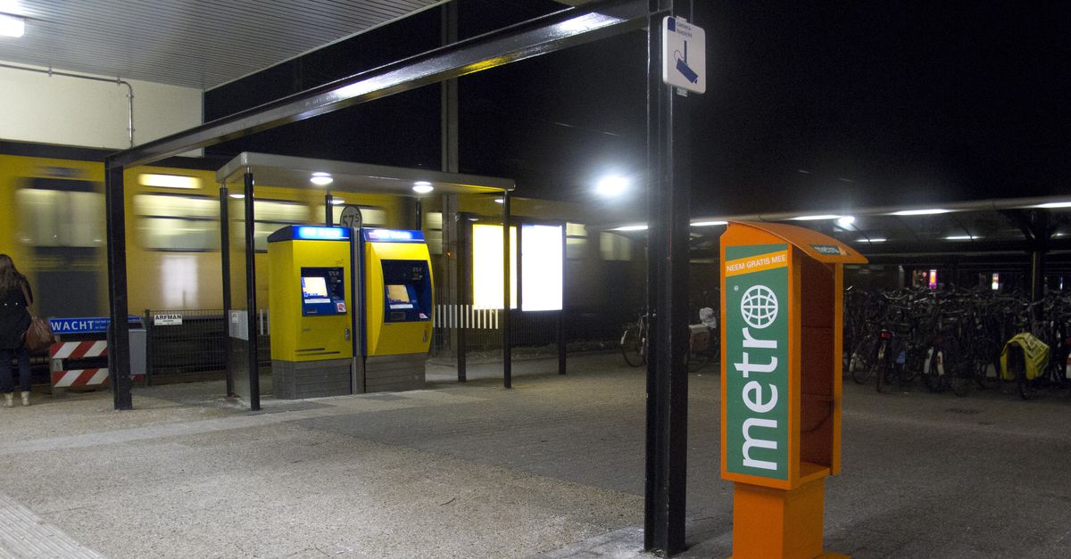 Telegraaf Media Groep koopt gratis krant Metro - NRC