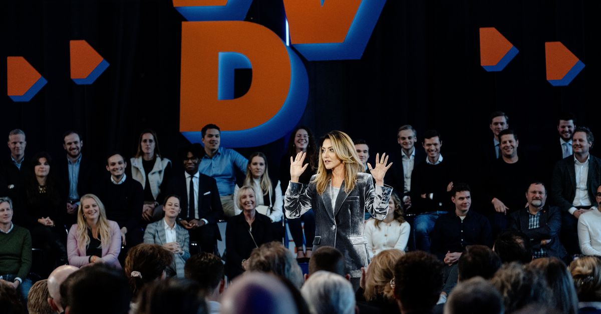 Op het VVD-congres worden de critici vakkundig doodgeknuffeld - NRC