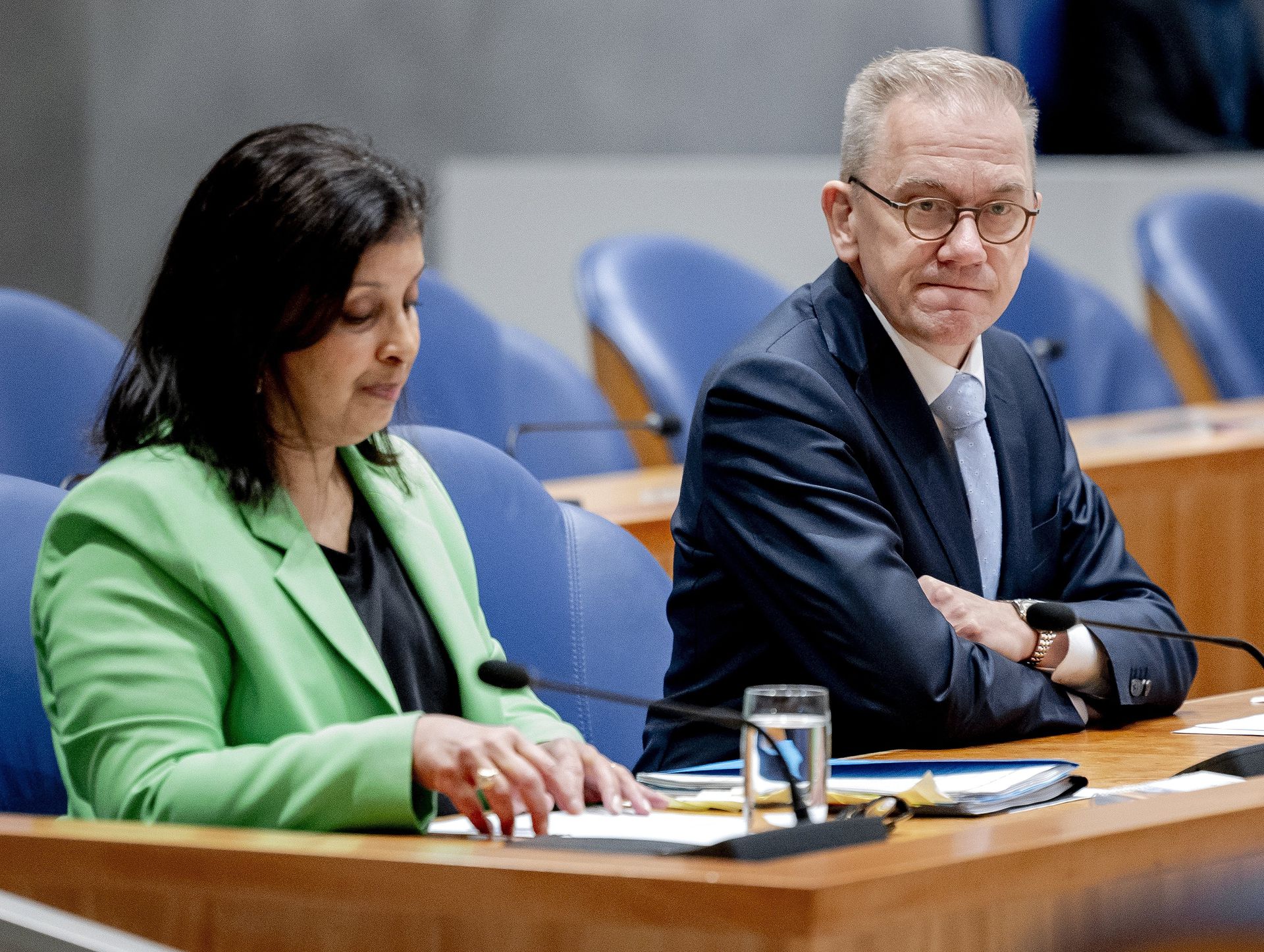 Onderwijsminister Eppo Bruins (NSC) slalomt om zijn eigen normen en ...