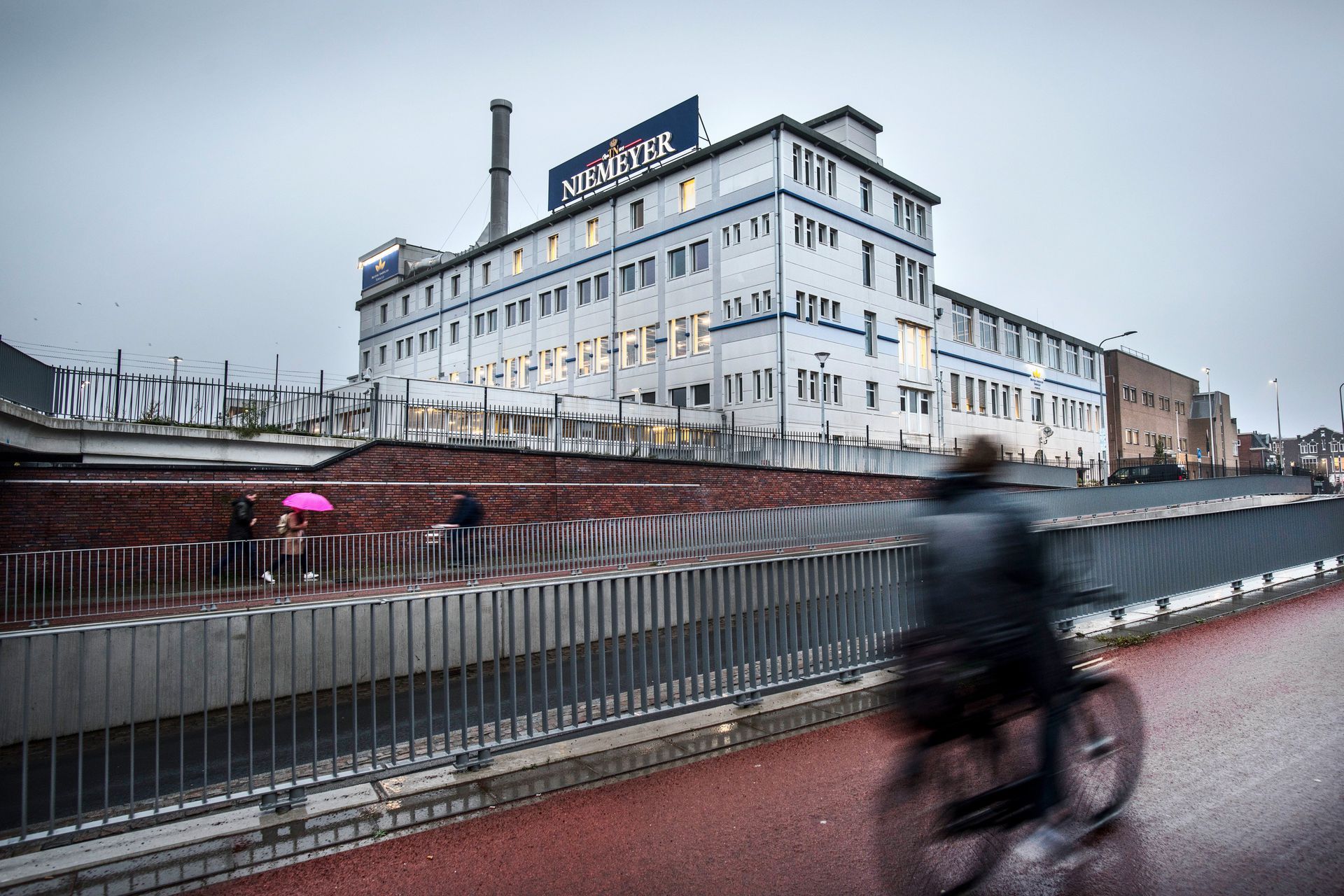 Europees geld voor ‘AI-fabriek’ in Groningen - NRC