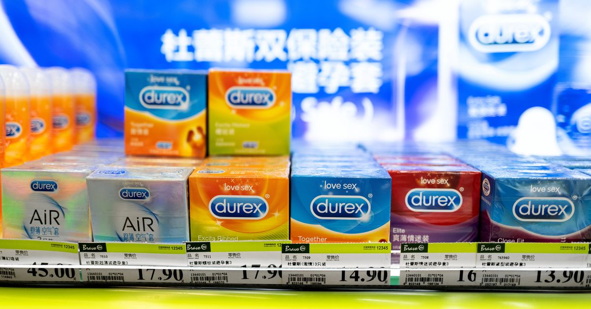 Durex blijkt gevoelig voor China’s nieuwe geboortebeleid - NRC