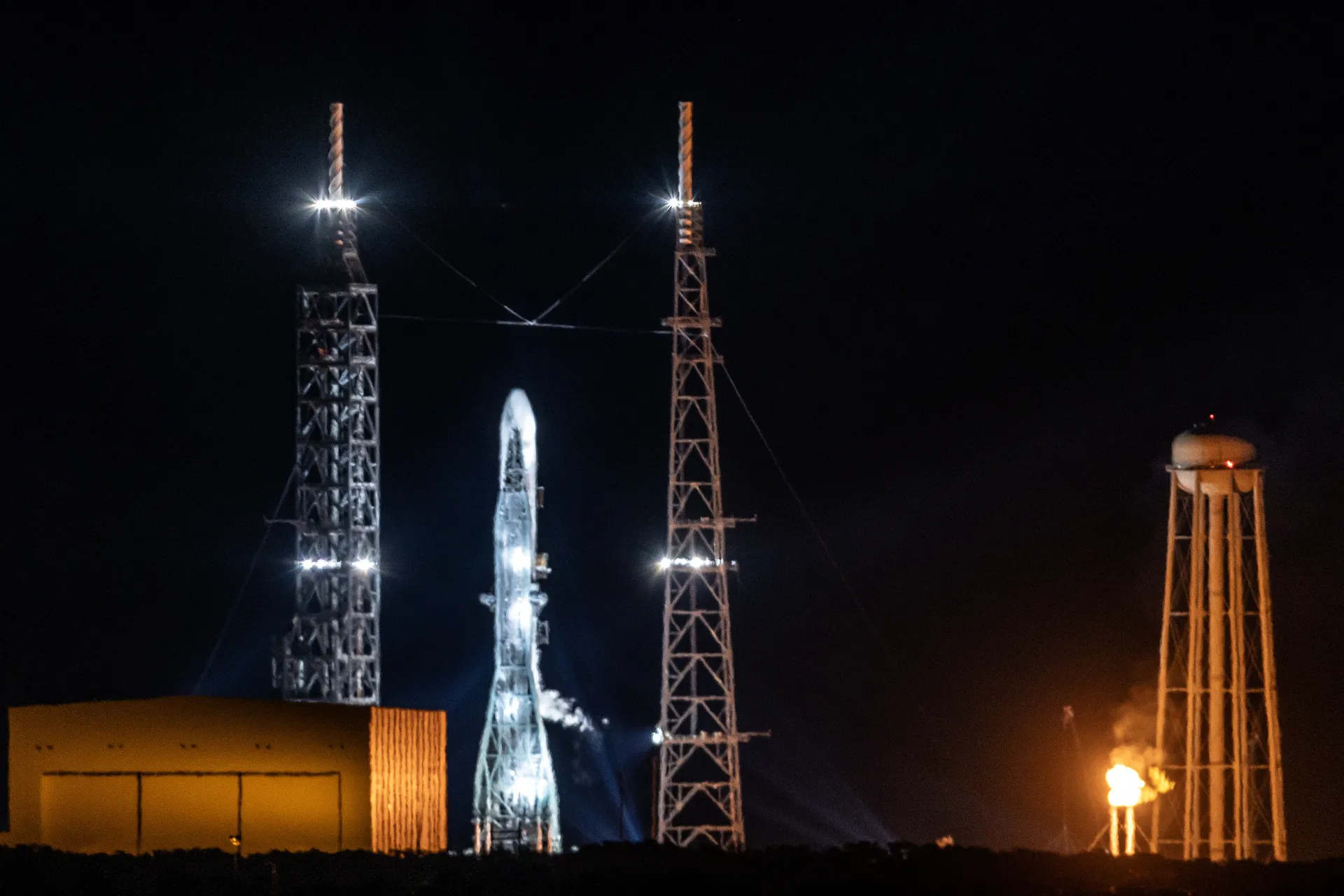 Raket van Bezos’ bedrijf Blue Origin explodeert tijdens test - NRC