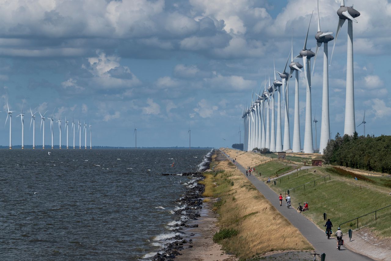 Opinie | Vertraag de energietransitie want er dreigt stroomuitval - NRC