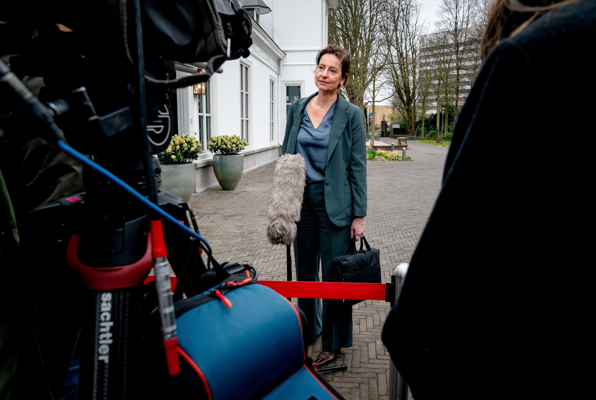 Uitermark wil de dienst voor topambtenaren hervormen, maar deskundigen ...