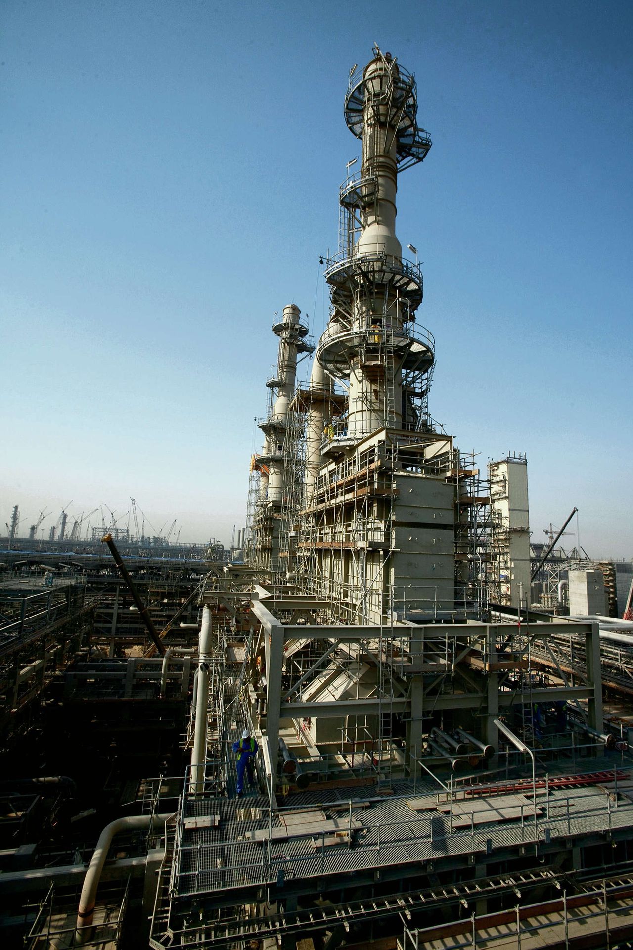 Luxe bij Shell: wat te doen met al het geld - NRC