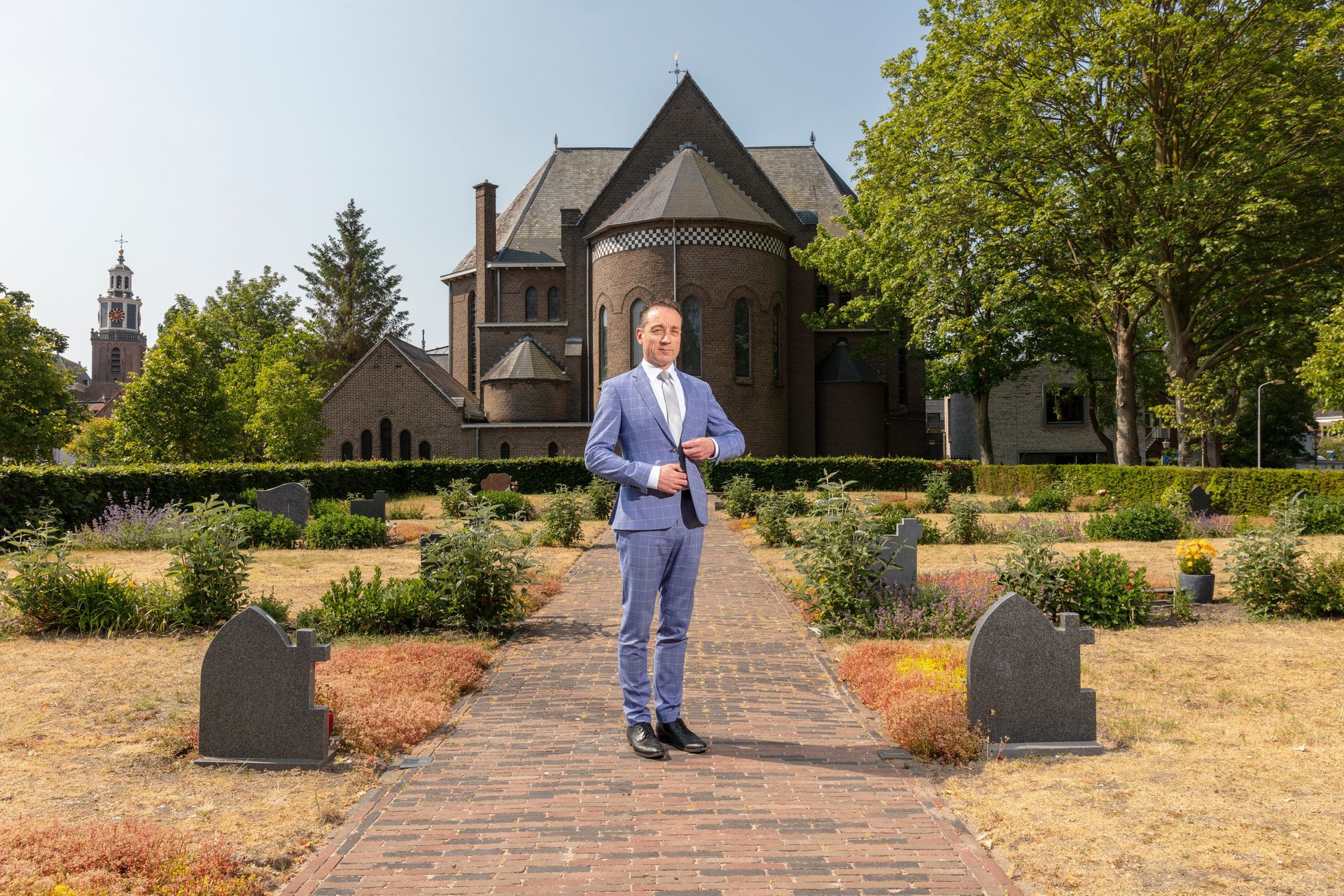 ‘Je kunt altijd uit je bed worden gebeld’ - NRC