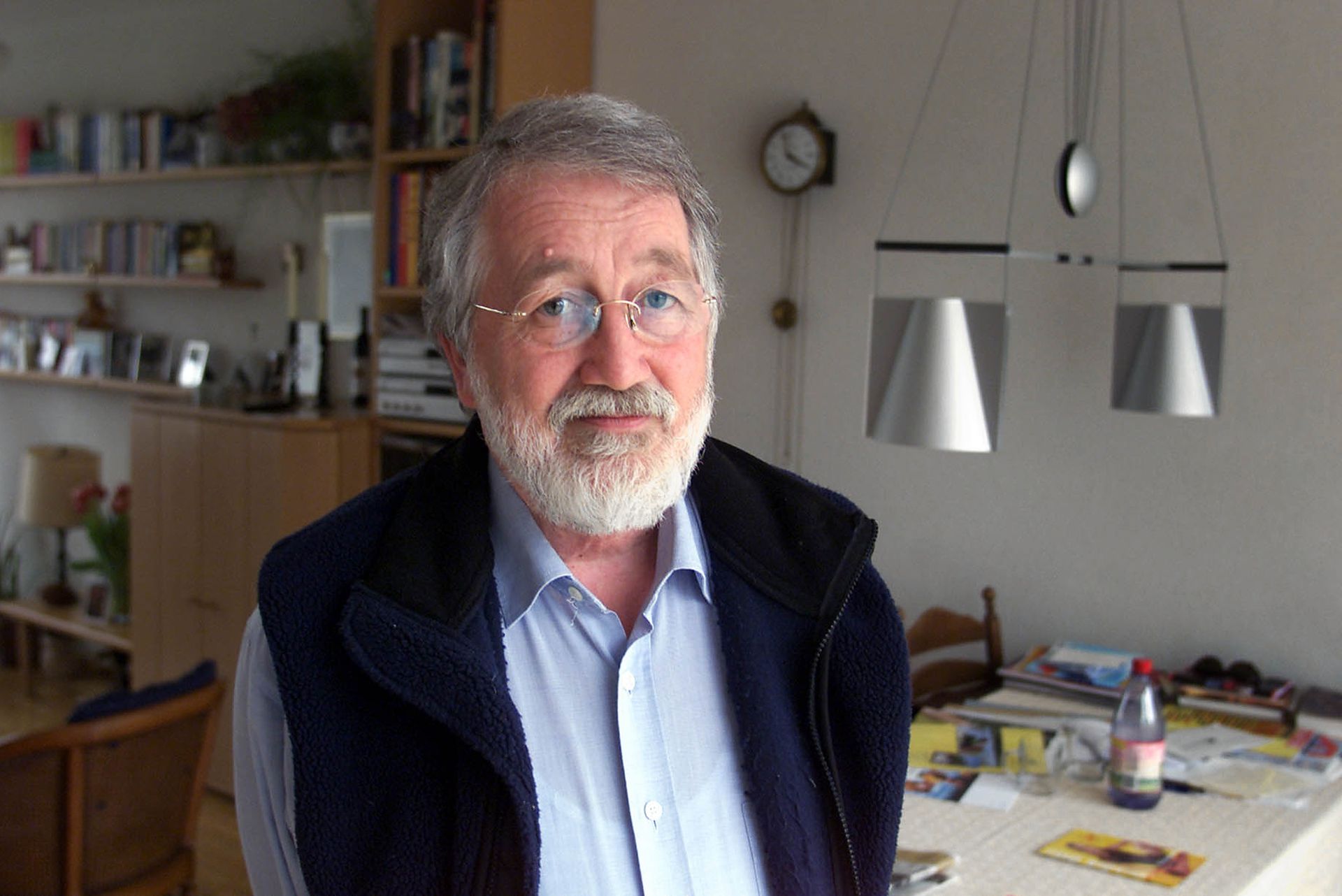 Cees den Heyer (1942-2021) was op zoek naar de bron van Gods woord - NRC