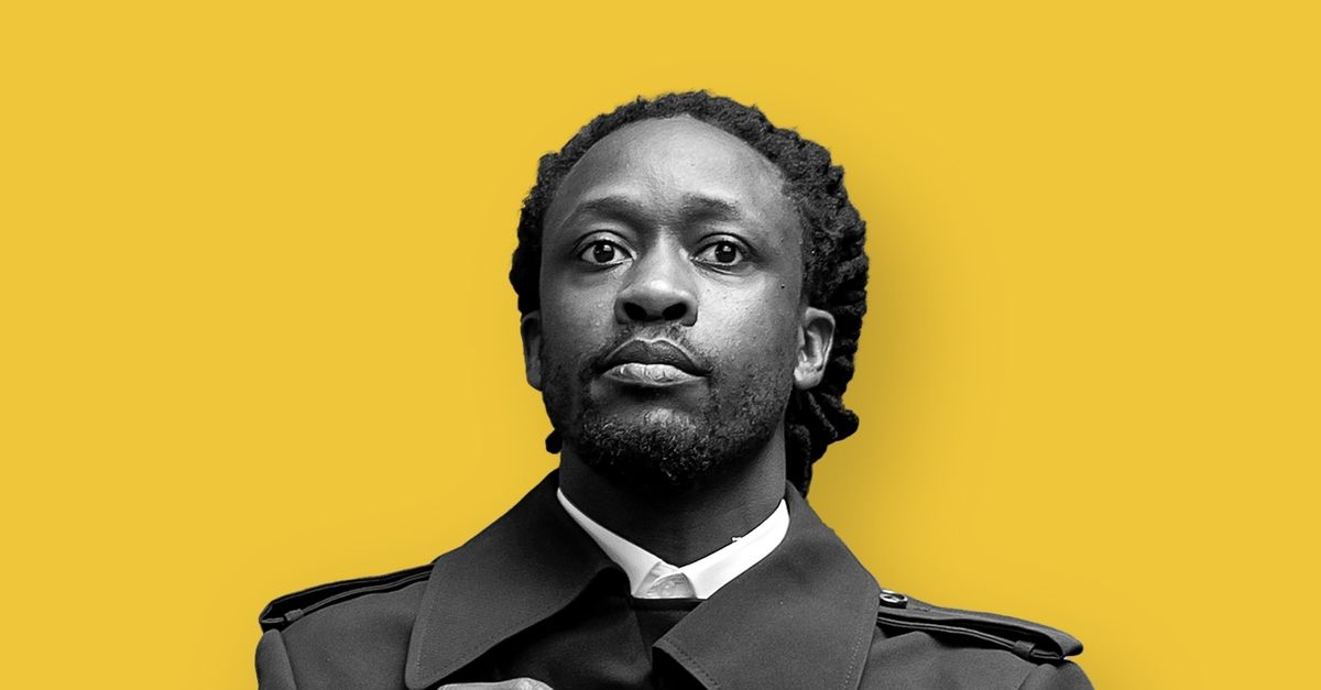 Omroep Zwart-directeur Akwasi: ‘Ik ben gast in eigen land als geboren ...