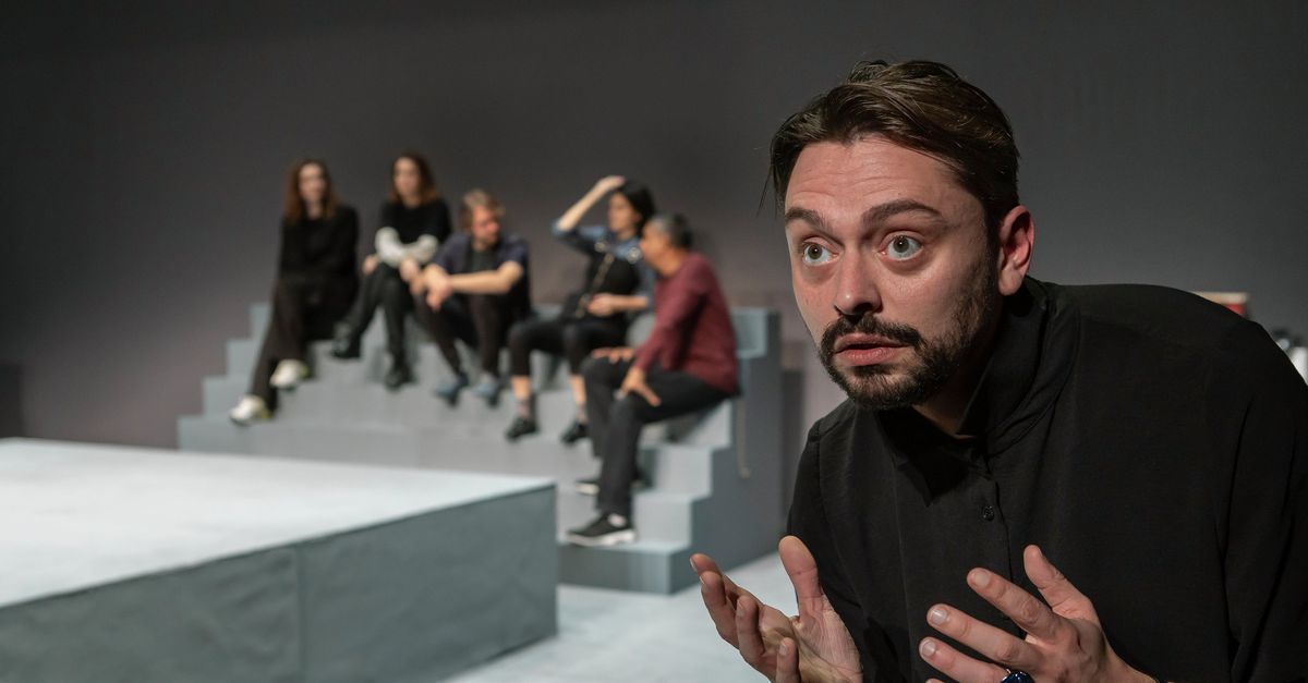 Als Donny Ronny is Gover Meit net zo ontregelend als Stefano Keizers - NRC