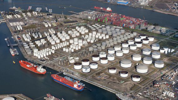 Situatie bij Rotterdamse olieterminal erger dan gedacht - NRC