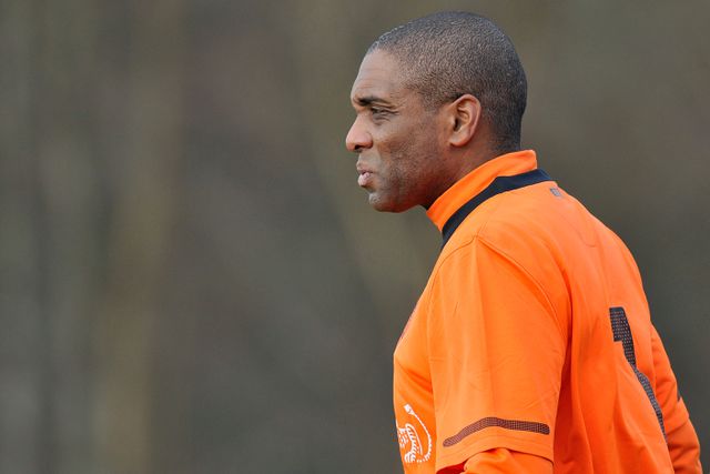 Oud-profvoetballer Bryan Roy krijgt taakstraf voor bedreigen Rutte - NRC