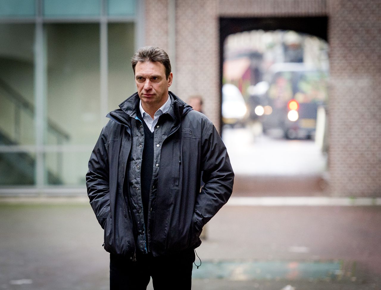 Holleeder nog drie maanden in de cel - NRC