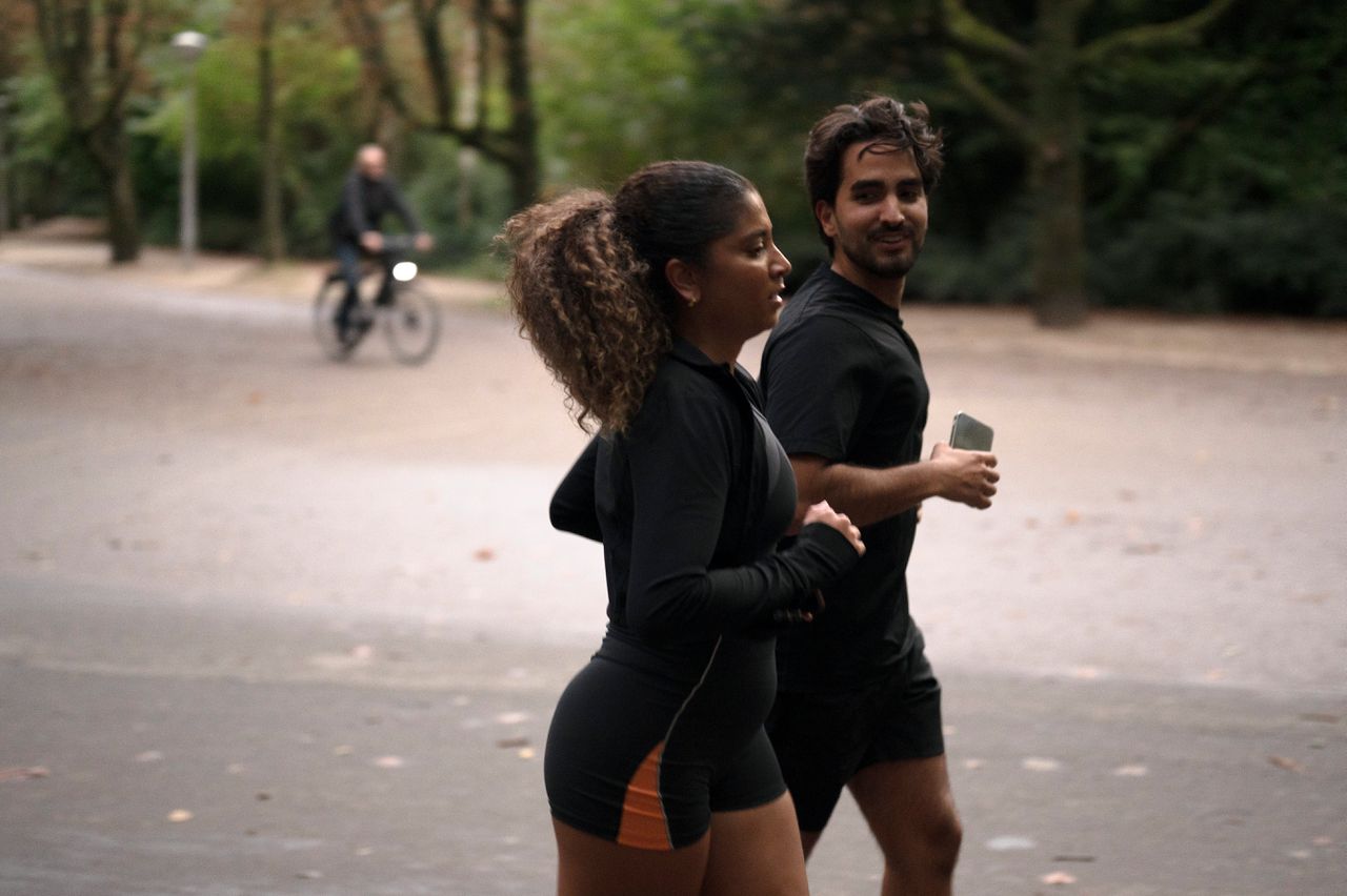 Daten tijdens de hardlooptraining: ‘Hier vind je in ieder geval geen couchpotato’ - NRC