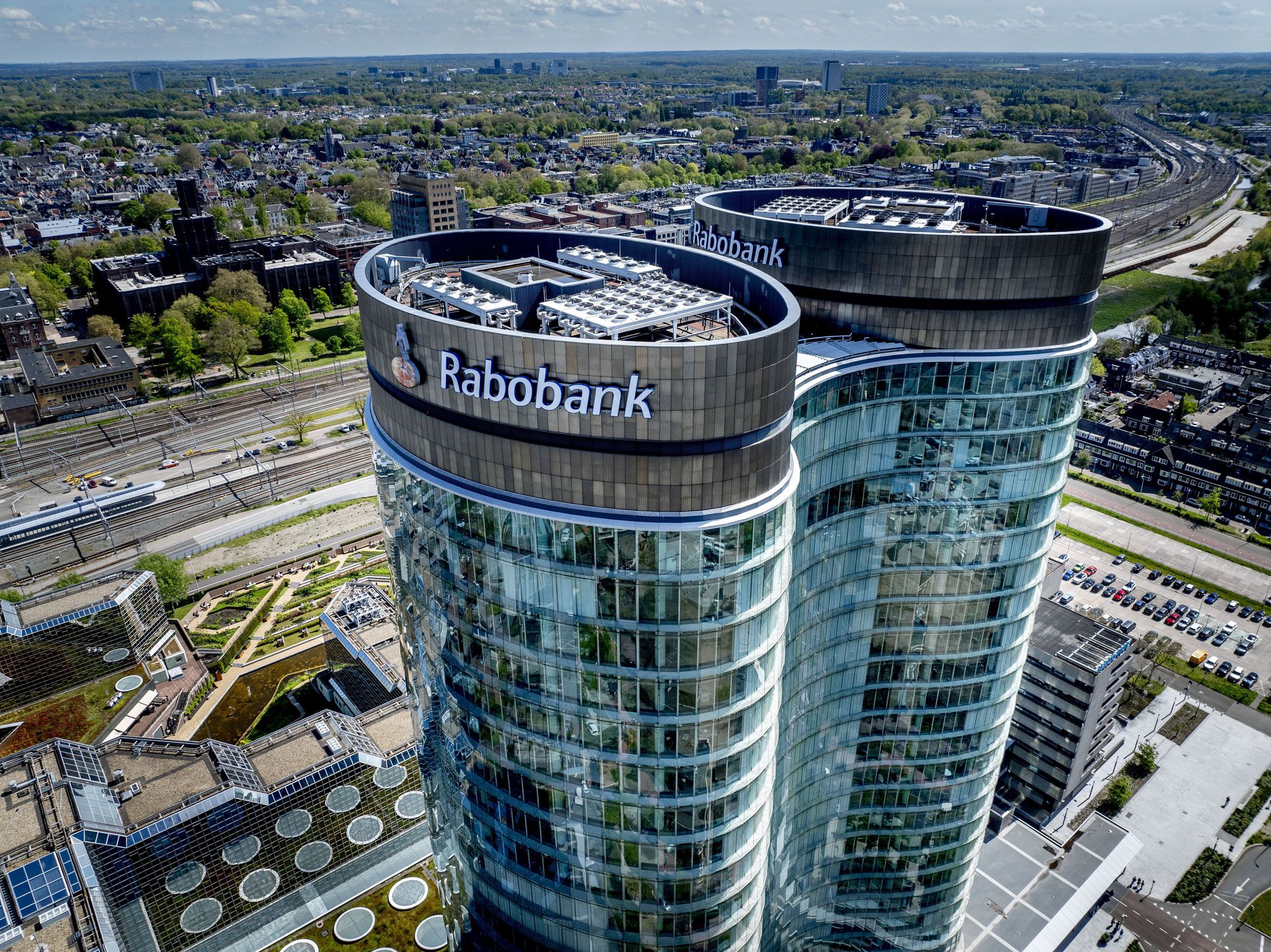 Rabobank boekt recordwinst over afgelopen halfjaar - NRC