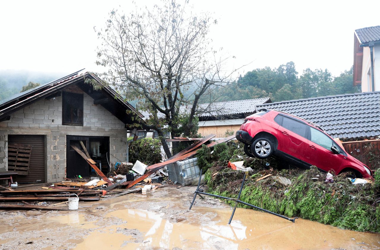 Noodweer en aardverschuivingen in Slovenië en Georgië, 85 Nederlanders ...