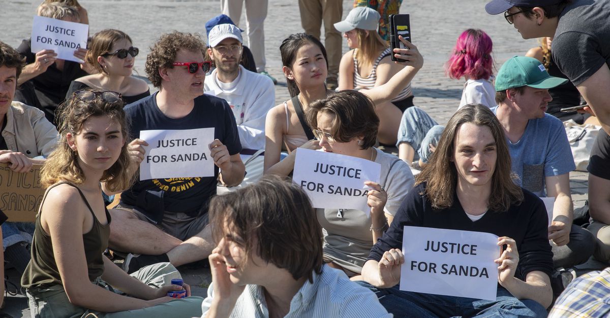 Vermoeden van racisme voedt Belgisch protest tegen lage straffen na ...