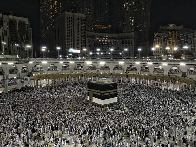 Miljoenen moslims reizen naar Mekka voor de hadj - NRC