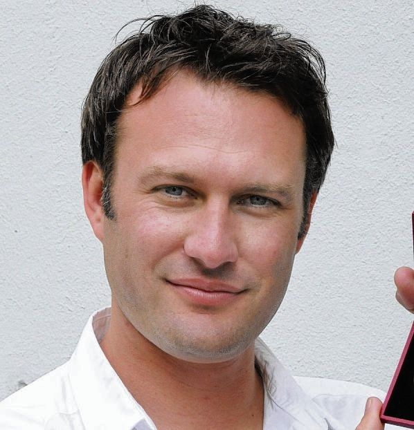 Van een held wil iedereen iets - NRC