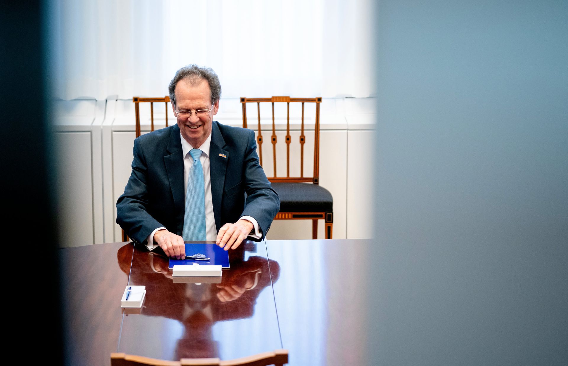 Kundig, intelligent en oerconservatief: zo omschrijven mensen die Gom ...