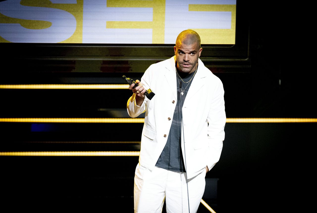 Nederlandstalige muzikanten grote winnaars bij Edison Popprijzen dit ...