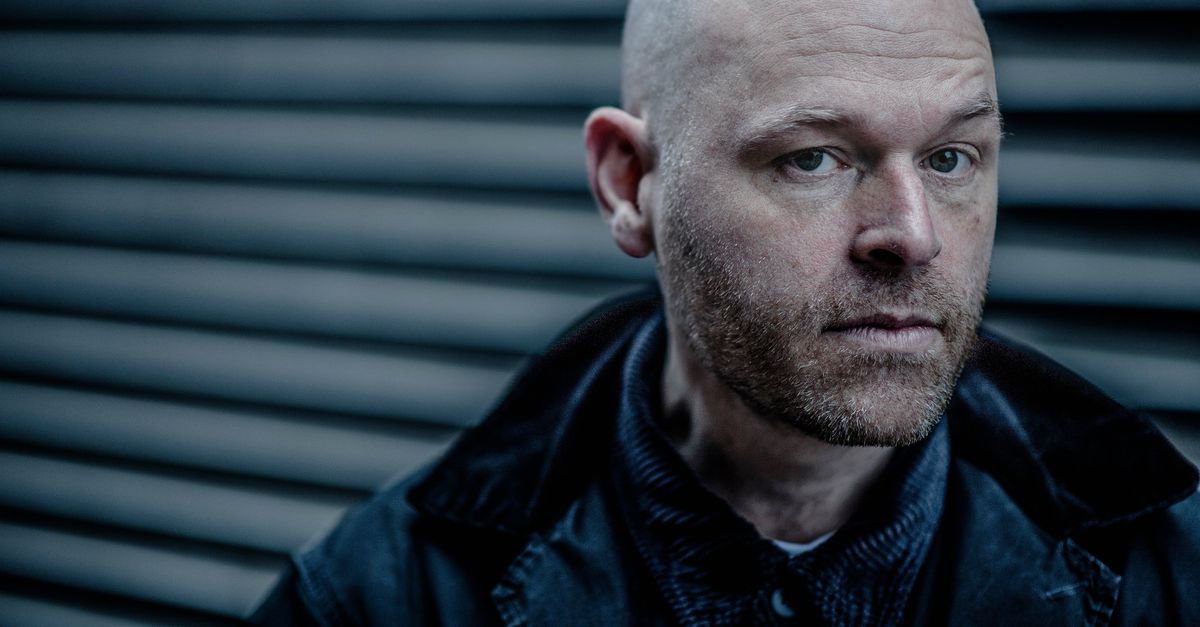 In de nieuwe muziek van rapper Sticks is ‘de dood nooit ver weg, maar ...