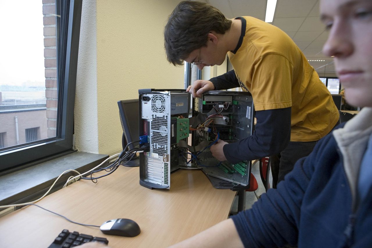 De digitale spoorzoeker - NRC