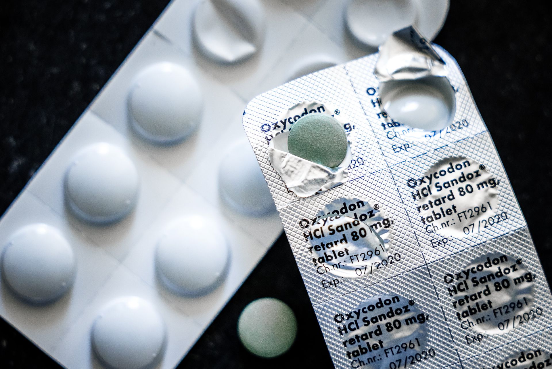 Al zeker dertien doden door nitazenen in namaakslaapmiddelen: minder ...