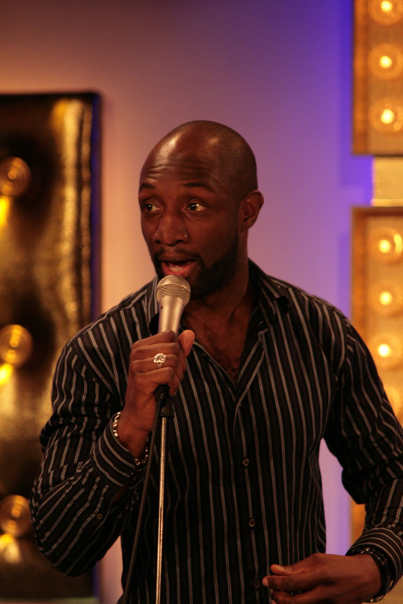 Comedytrain toch op televisie - NRC