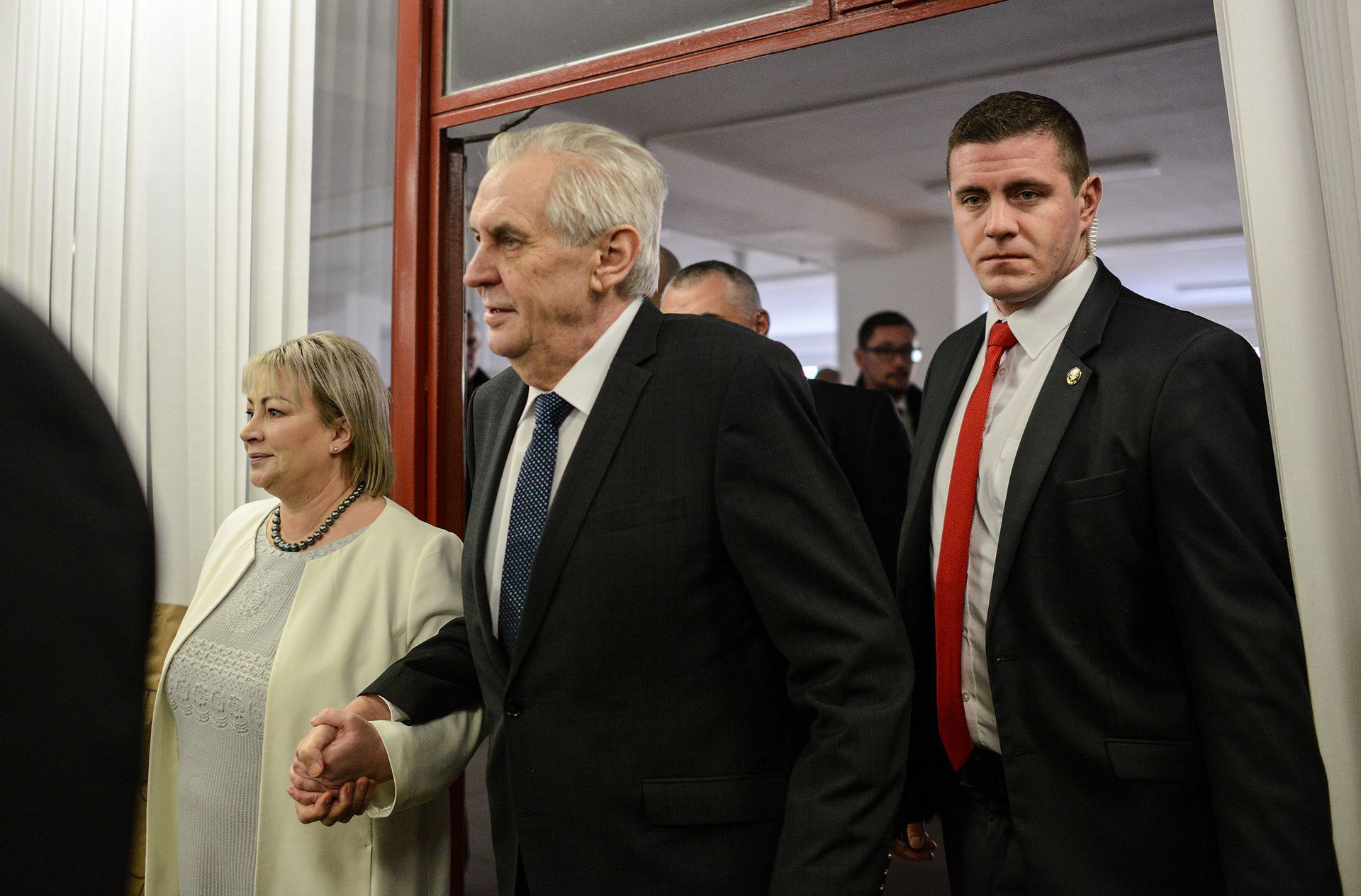 Milos Zeman blijft president van Tsjechië - NRC