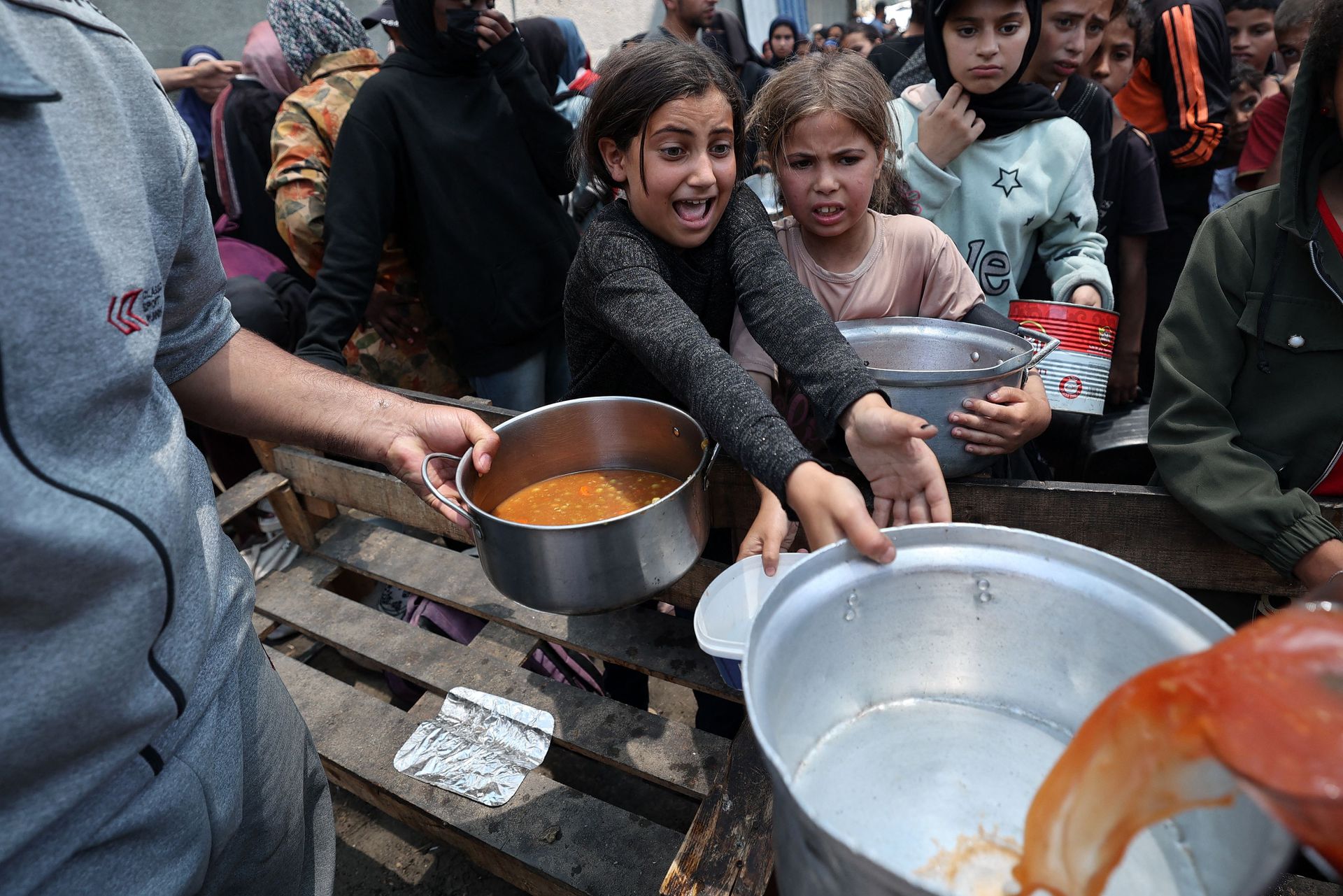 Internationale Rode Kruis: ‘Situatie in Gaza is erger dan hel op aarde ...