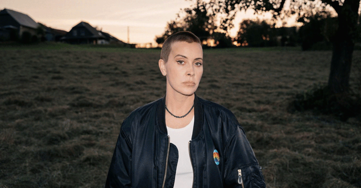 Anouk: ‘Ik kan opeens twijfelen: ben ik nog wel relevant genoeg?’ - NRC