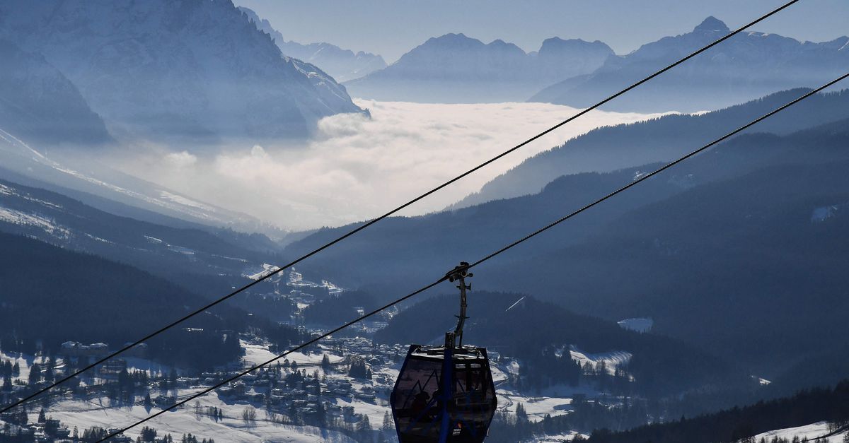Zon, sneeuw, maar de lift staat stil - NRC