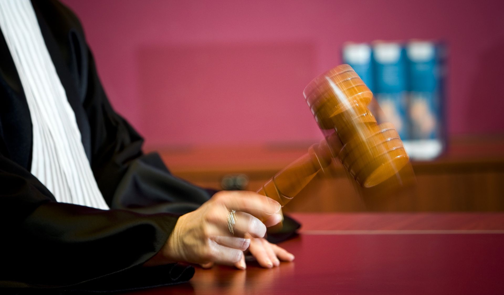 Opinie | Hervat de opleiding tot rechter om jonge aanwas te behouden - NRC