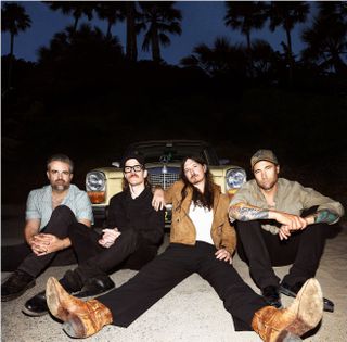 Kensington is terug met een nieuwe, Amerikaanse zanger – wie is Jason ...