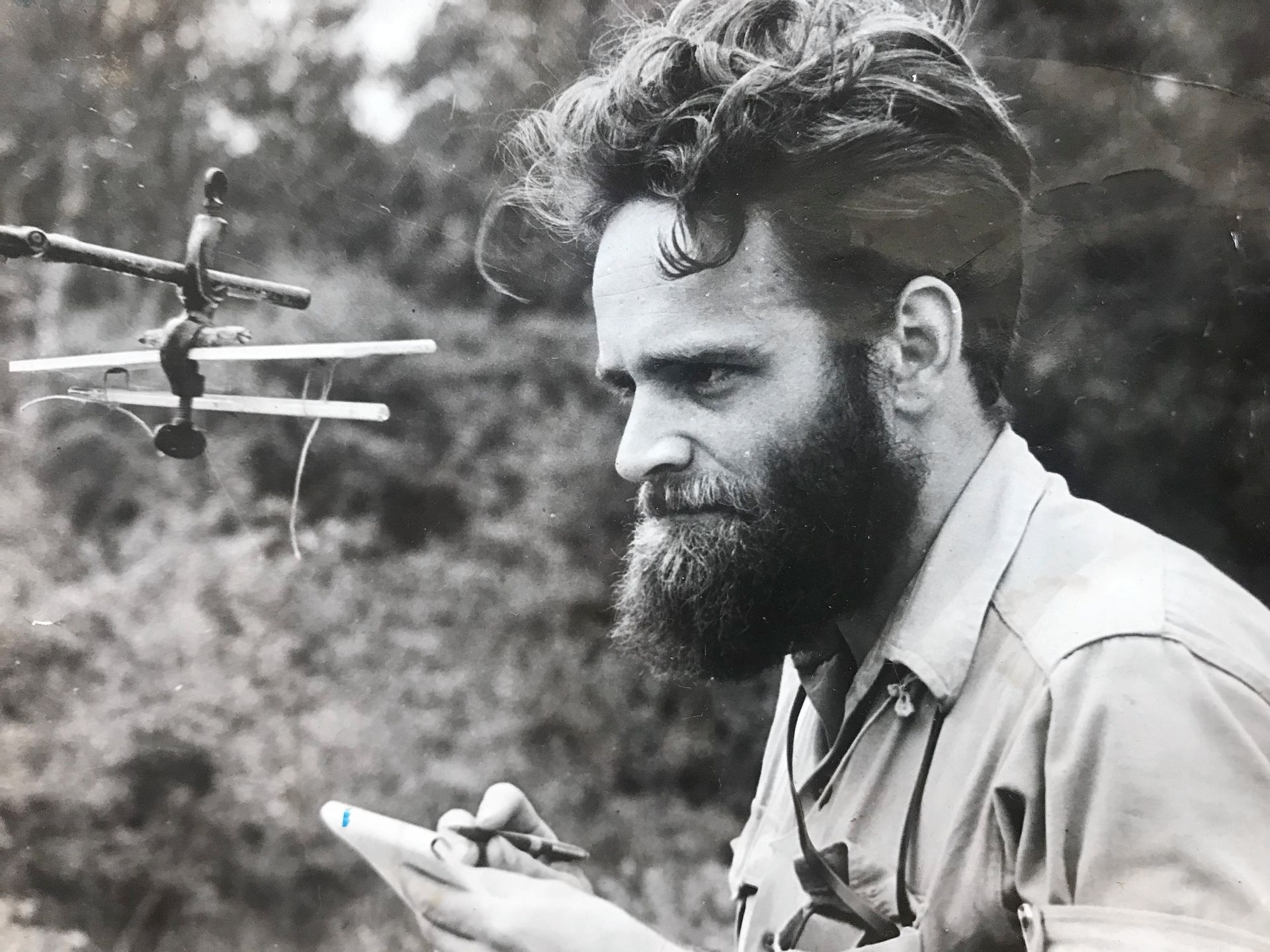 Bioloog Gerrit Jan de Bruyn (1932-2024) kon urenlang stilzitten op een ...