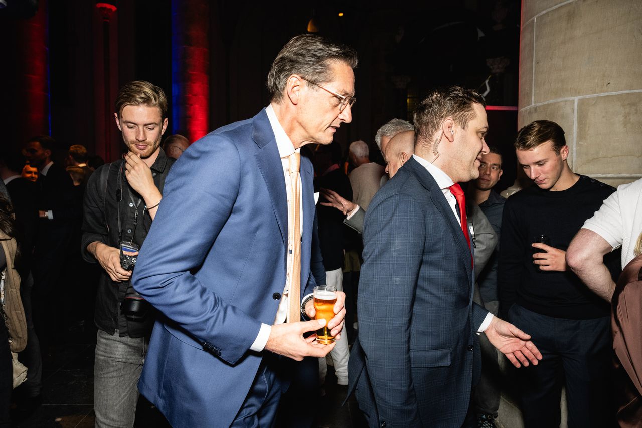 Forse winst voor JA21: ‘Je mag in een kerk niet vloeken, maar: holy ...