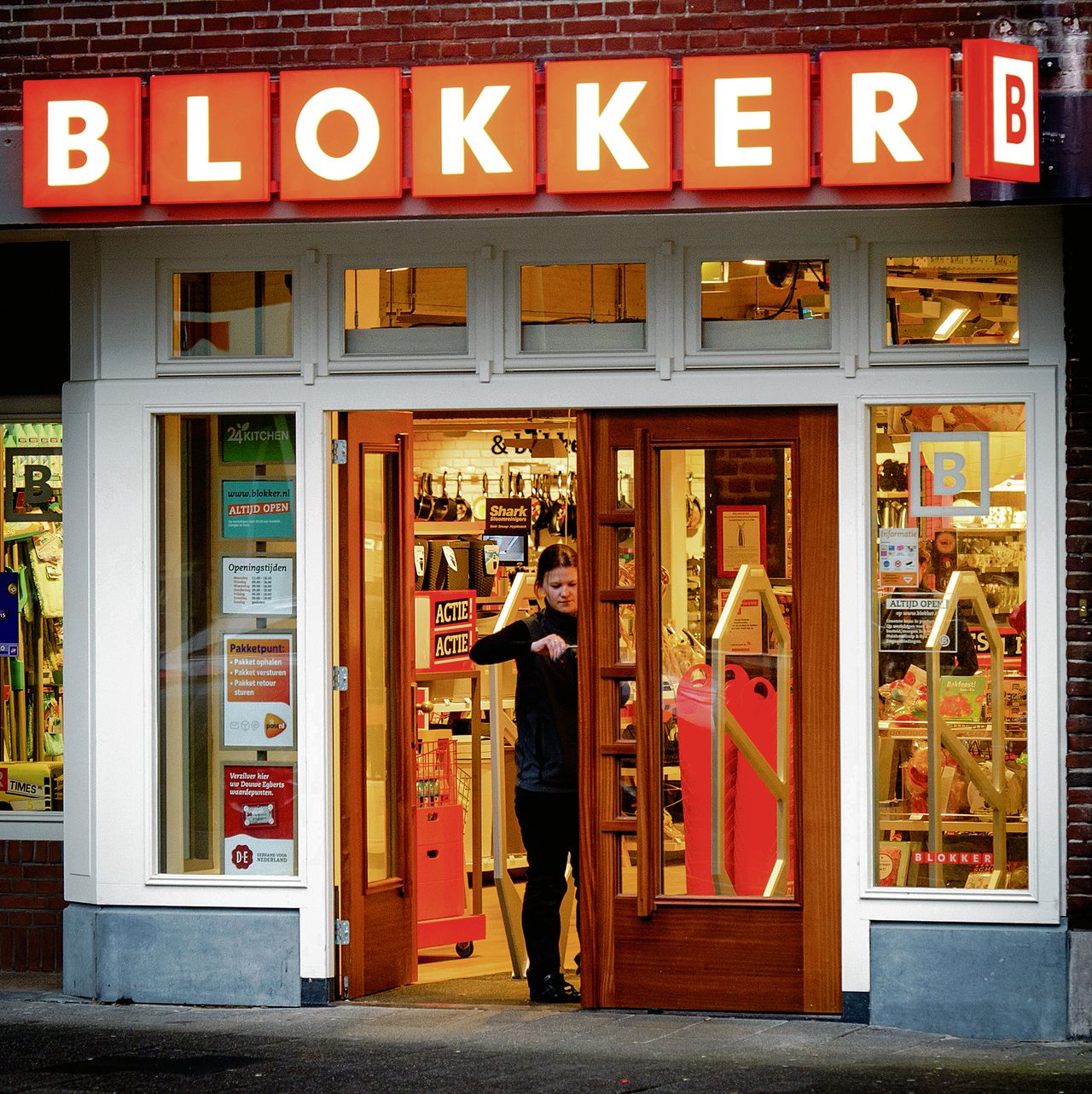 Blokker duikt voor het eerst in de rode cijfers - NRC