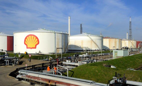 ‘Sanering bij raffinaderijen in Nederland’ - NRC