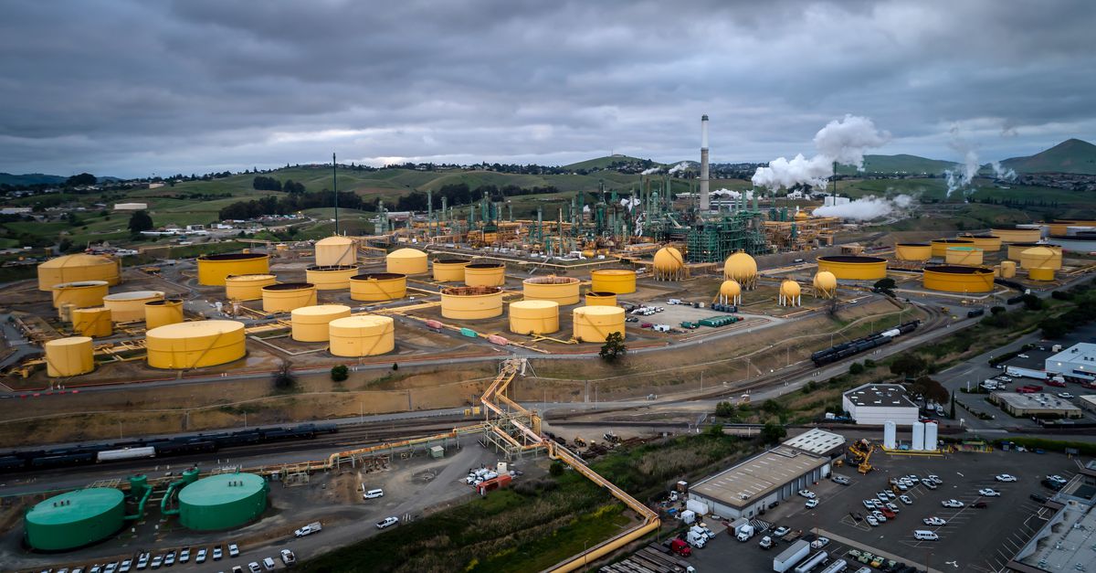 Californië wilde af van 'leugenaars' Big Oil, maar komt daar van terug ...