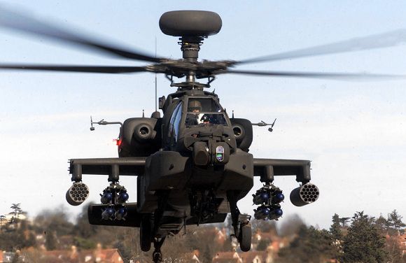 Eerste luchtaanvallen NAVO in Libië met gevechtshelikopters - NRC