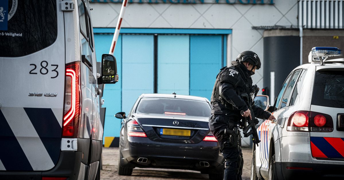 FBI waarschuwde voor activiteiten Taghi in EBI - NRC