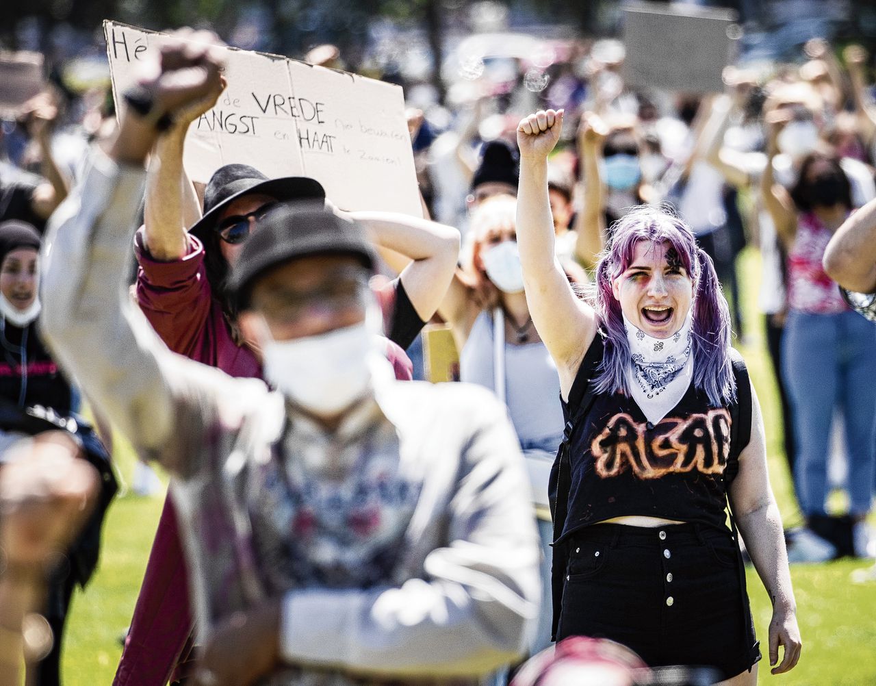 Opinie | ‘Witte mensen die iets willen doen aan racisme: praat met je ...