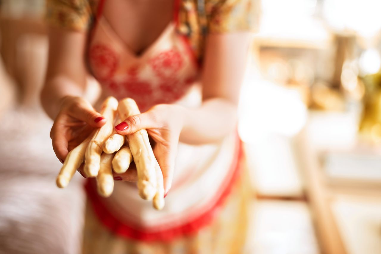 Niet verslonzen, netjes kleden, lekker eten - NRC