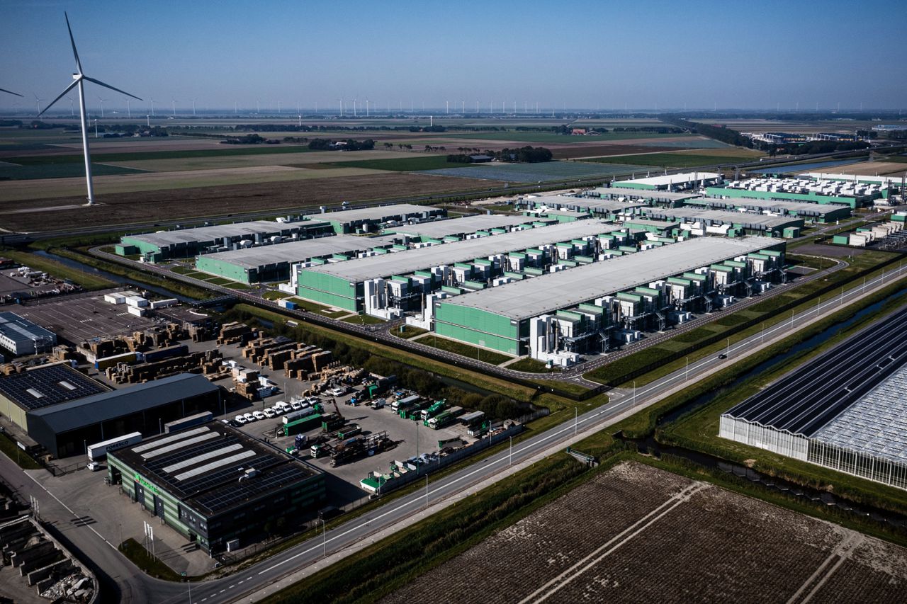 Microsoft expands Noord-Holland data centers with earlier community ...