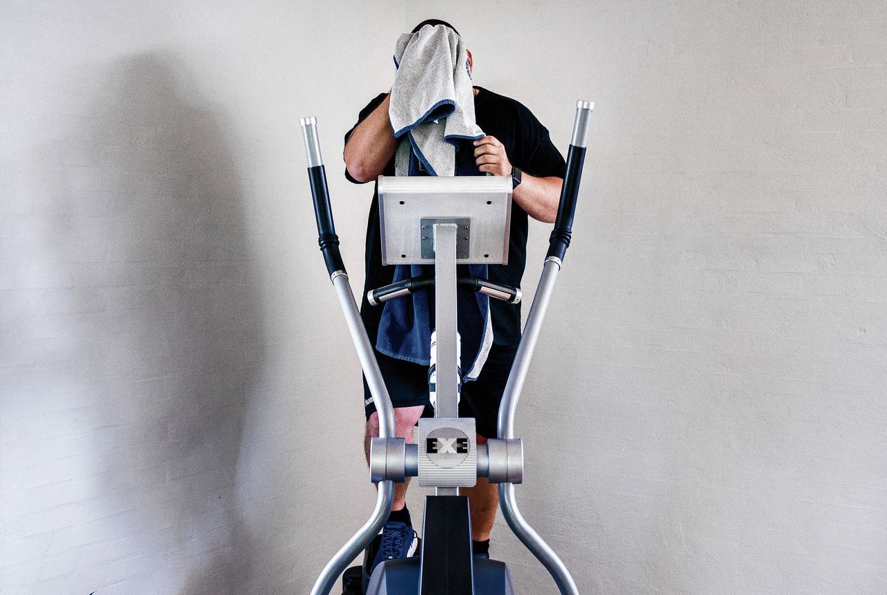 Hijgend op een cardio-apparaat, is dat zo’n goed idee? - NRC