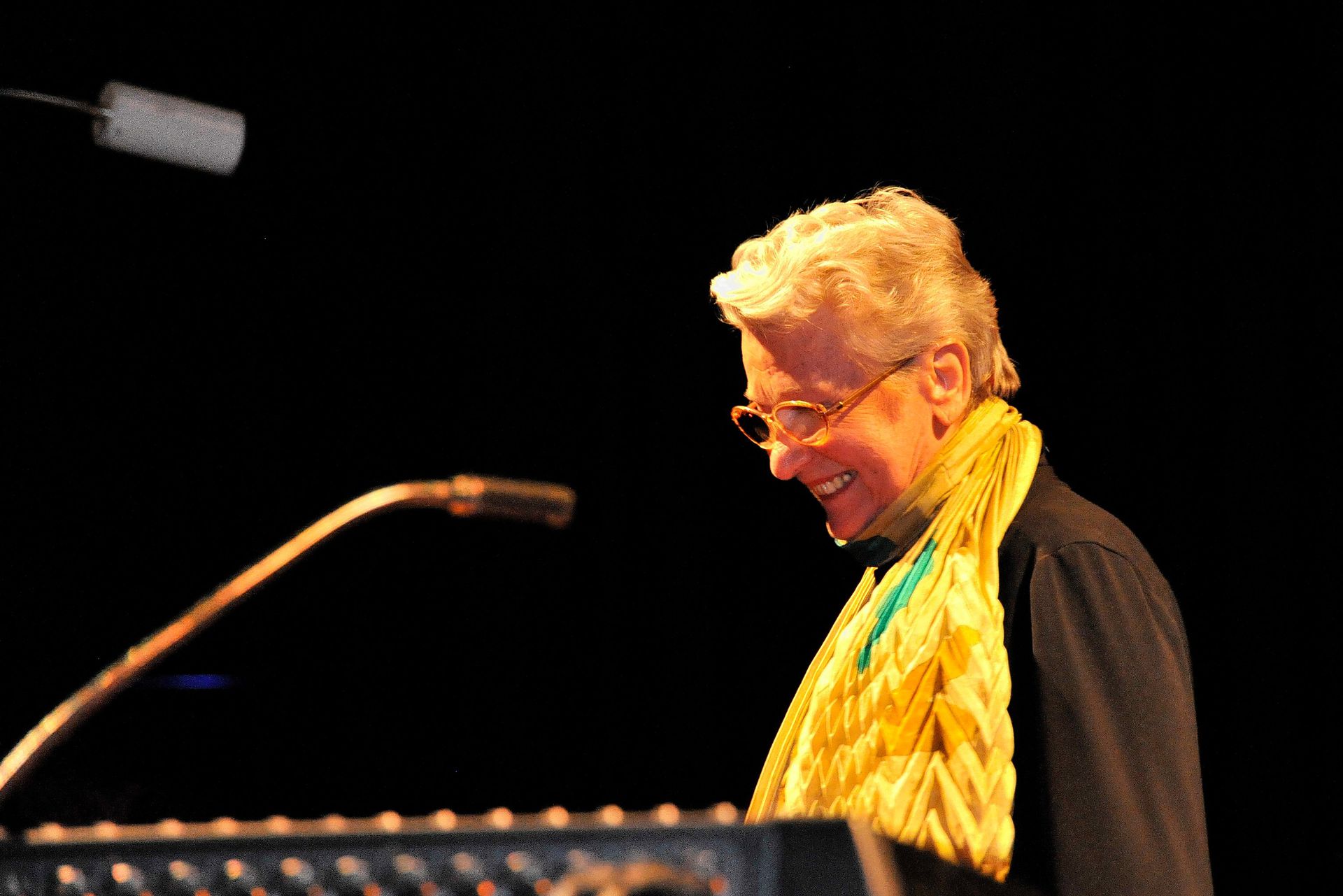 Componist en elektronicapionier Éliane Radigue (94) maakte muziek die ...